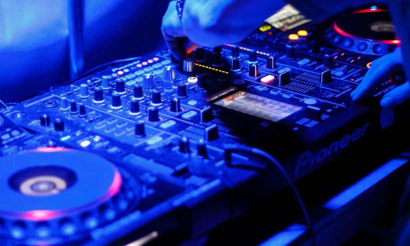 DJ Obi Sets New World Record For Longest DJ Set – 10 days - AboveWhispers